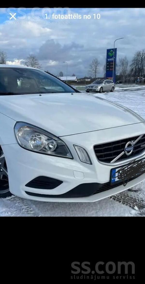 Balts Volvo V60 2011 Tukums, ar dzinēja tilpumu 2.00 L un nobraukumu 258 tūkst. km par 6000 €, foto 5 vietnē AUTOMOTO.COM.LV