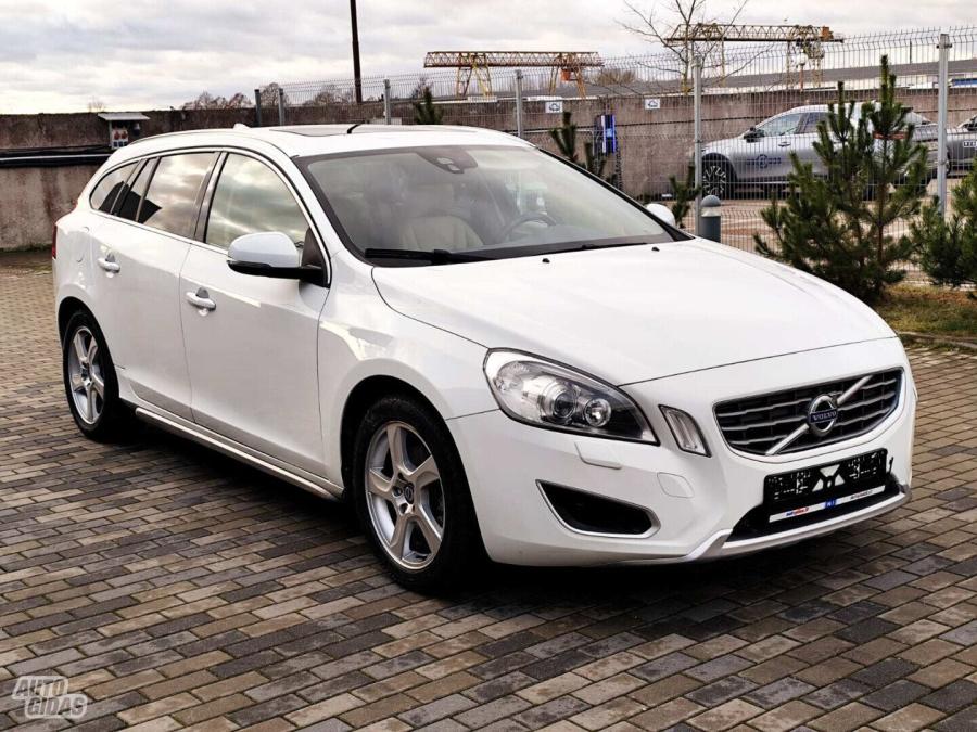Balts Volvo V60 2012 Šauļi, ar dzinēja tilpumu 1.60 L un nobraukumu 228 tūkst. km par 5650 €, foto 1 vietnē AUTOMOTO.COM.LV