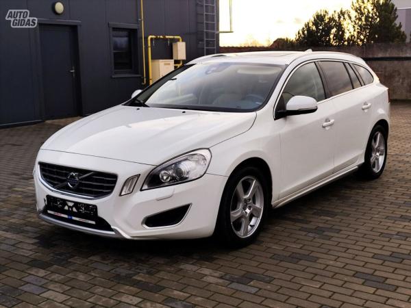 White Volvo V60 2012 in Siauliai, with an engine capacity of 1.60 L and mileage of 228 thousand km for 5650 €, photo 2 on AUTOMOTO.COM.LV