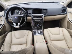 Balts Volvo V60 2012 Šauļi, ar dzinēja tilpumu 1.60 L un nobraukumu 228 tūkst. km par 5650 €, foto 10 vietnē AUTOMOTO.COM.LV