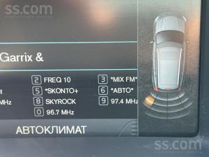 White Volvo V60 2012 in Riga, with an engine capacity of 2.00 L and mileage of 0 thousand km for 5950 €, photo 16 on AUTOMOTO.COM.LV