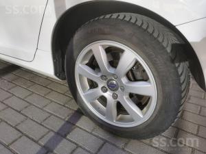 Balts Volvo V60 2012 Rīga, ar dzinēja tilpumu 1.60 L un nobraukumu 243 tūkst. km par 4950 €, foto 14 vietnē AUTOMOTO.COM.LV