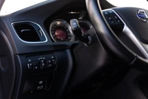 Белый Вольво B60 2012 в Рига, объемом двигателя 1.60 л и пробегом 262 тыс. км за 3995 €, фото 19 на AUTOMOTO.COM.LV