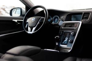 Белый Вольво B60 2012 в Рига, объемом двигателя 1.60 л и пробегом 262 тыс. км за 3995 €, фото 24 на AUTOMOTO.COM.LV