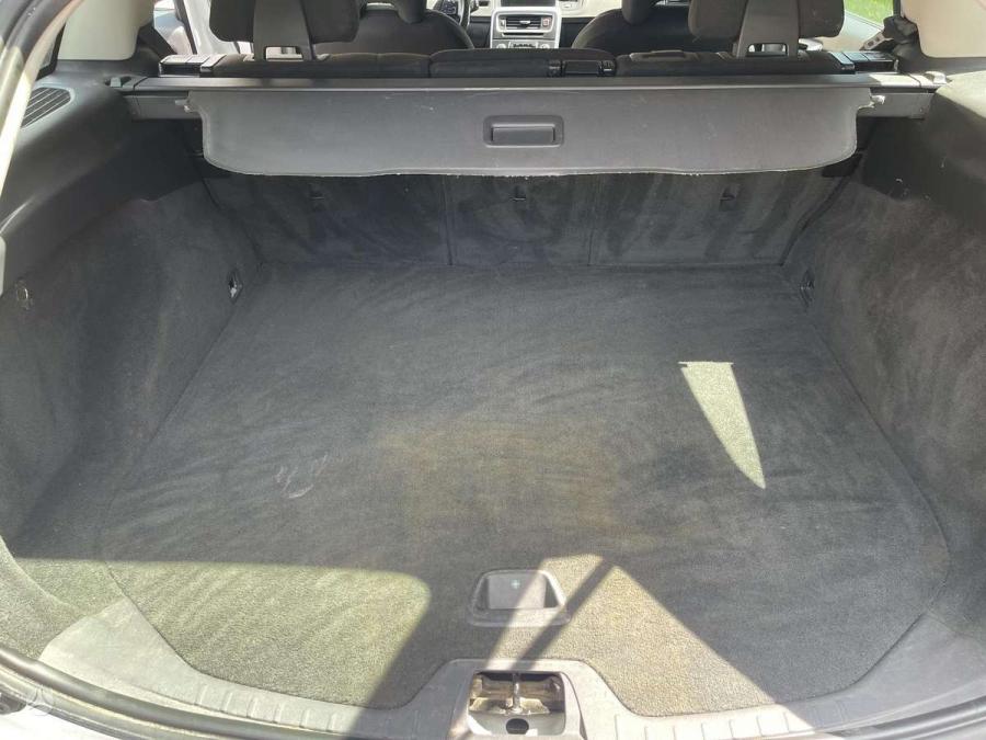 Balts Volvo V60 2012 Kauņa, ar dzinēja tilpumu 2.00 L un nobraukumu 303 tūkst. km par 3490 €, foto 15 vietnē AUTOMOTO.COM.LV
