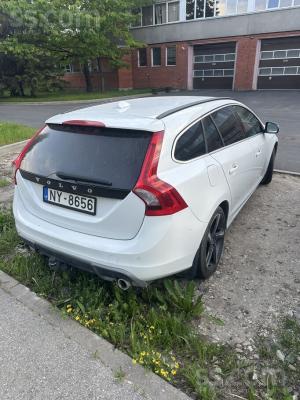 Белый Вольво B60 2012 в Талси, объемом двигателя 2.40 л и пробегом 0 тыс. км за 6200 €, фото 3 на AUTOMOTO.COM.LV