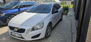 Белый Вольво B60 2012 в Вильнюс, объемом двигателя 1.98 л и пробегом 497 тыс. км за 2800 €, фото 4 на AUTOMOTO.COM.LV
