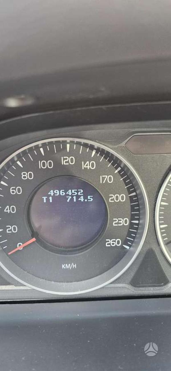 Balts Volvo V60 2012 Viļņa, ar dzinēja tilpumu 1.98 L un nobraukumu 497 tūkst. km par 2800 €, foto 7 vietnē AUTOMOTO.COM.LV