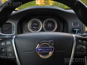 White Volvo V60 2012 in Riga, with an engine capacity of 2.00 L and mileage of 292 thousand km for 6350 €, photo 29 on AUTOMOTO.COM.LV