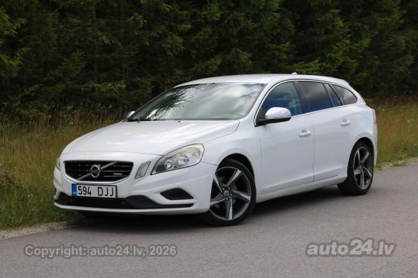 Balts Volvo V60 2012 Tallina, ar dzinēja tilpumu 1.60 L un nobraukumu 315 tūkst. km par 4999 €, foto 1 vietnē AUTOMOTO.COM.LV