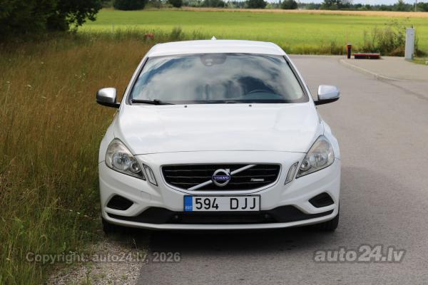 Balts Volvo V60 2012 Tallina, ar dzinēja tilpumu 1.60 L un nobraukumu 315 tūkst. km par 4999 €, foto 3 vietnē AUTOMOTO.COM.LV