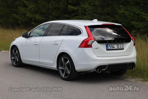 Balts Volvo V60 2012 Tallina, ar dzinēja tilpumu 1.60 L un nobraukumu 315 tūkst. km par 4999 €, foto 4 vietnē AUTOMOTO.COM.LV