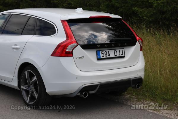 Balts Volvo V60 2012 Tallina, ar dzinēja tilpumu 1.60 L un nobraukumu 315 tūkst. km par 4999 €, foto 5 vietnē AUTOMOTO.COM.LV