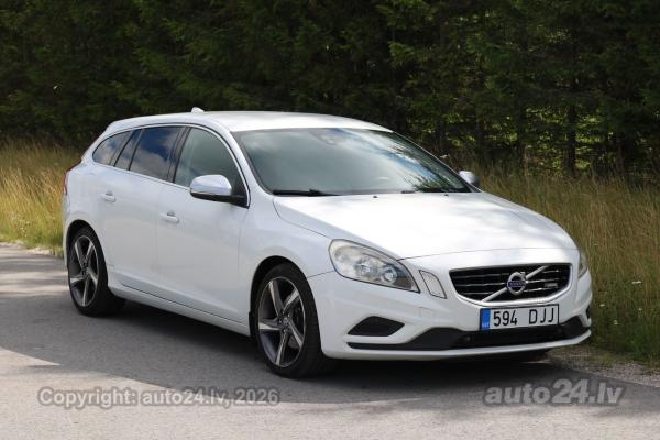 Balts Volvo V60 2012 Tallina, ar dzinēja tilpumu 1.60 L un nobraukumu 315 tūkst. km par 4999 €, foto 8 vietnē AUTOMOTO.COM.LV