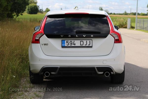 Balts Volvo V60 2012 Tallina, ar dzinēja tilpumu 1.60 L un nobraukumu 315 tūkst. km par 4999 €, foto 10 vietnē AUTOMOTO.COM.LV