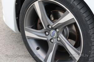 White Volvo V60 2012 in Tallinn, with an engine capacity of 1.60 L and mileage of 315 thousand km for 4999 €, photo 25 on AUTOMOTO.COM.LV
