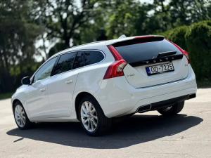 Белый Вольво B60 2012 в Юрмала, объемом двигателя 2.00 л и пробегом 221 тыс. км за 7390 €, фото 28 на AUTOMOTO.COM.LV