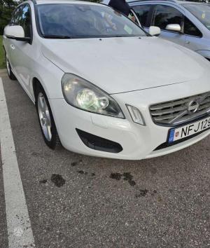 Balts Volvo V60 2012 Jonava, ar dzinēja tilpumu 1.60 L un nobraukumu 238 tūkst. km par 6800 €, foto 3 vietnē AUTOMOTO.COM.LV