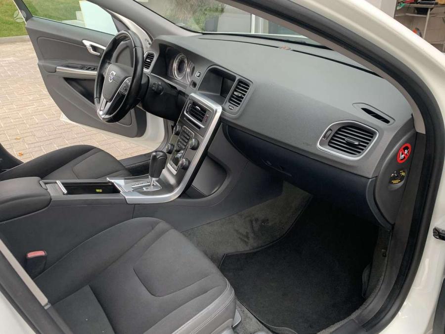 Белый Вольво B60 2012 в Ионава, объемом двигателя 1.98 л и пробегом 309 тыс. км за 5650 €, фото 13 на AUTOMOTO.COM.LV
