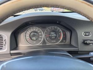 Balts Volvo V60 2012 Panevēža, ar dzinēja tilpumu 1.98 L un nobraukumu 334 tūkst. km par 4800 €, foto 19 vietnē AUTOMOTO.COM.LV