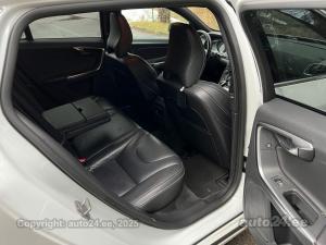 White Volvo V60 2013 in Tallinn, with an engine capacity of 2.40 L and mileage of 199 thousand km for 10299 €, photo 14 on AUTOMOTO.COM.LV