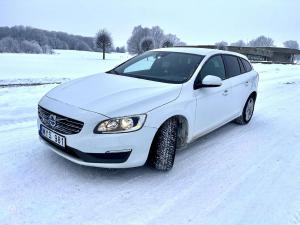 Balts Volvo V60 2013 Kauņa, ar dzinēja tilpumu 1.98 L un nobraukumu 320 tūkst. km par 7350 €, foto 2 vietnē AUTOMOTO.COM.LV