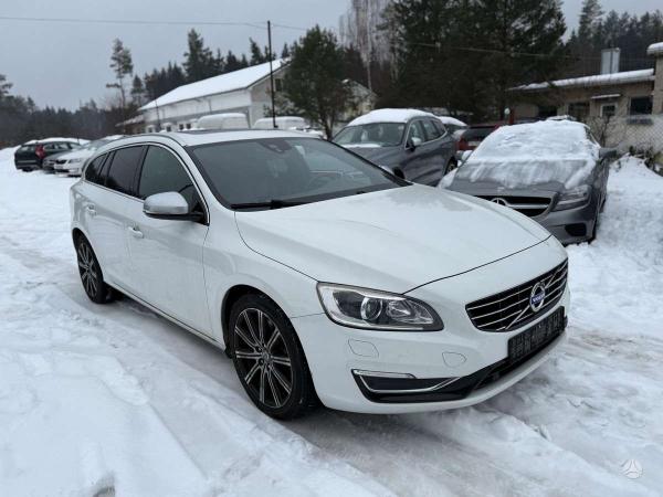 Balts Volvo V60 2013 Ukmergė, ar dzinēja tilpumu 2.40 L un nobraukumu 280 tūkst. km par 4999 €, foto 1 vietnē AUTOMOTO.COM.LV