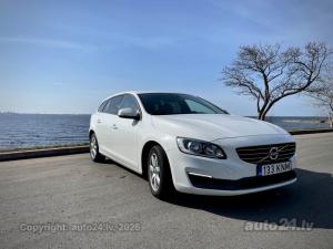 Balts Volvo V60 2013 Tartu, ar dzinēja tilpumu 1.60 L un nobraukumu 333 tūkst. km par 5990 €, foto 3 vietnē AUTOMOTO.COM.LV