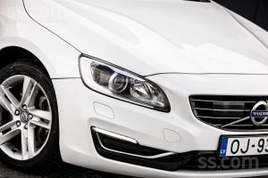 Белый Вольво B60 2013 в Елгава, объемом двигателя 2.40 л и пробегом 0 тыс. км за 6000 €, фото 7 на AUTOMOTO.COM.LV