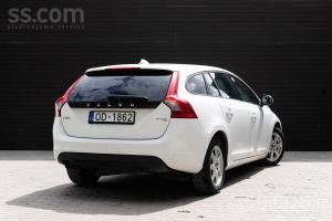 Белый Вольво B60 2013 в Рига, объемом двигателя 1.60 л и пробегом 377 тыс. км за 4990 €, фото 4 на AUTOMOTO.COM.LV