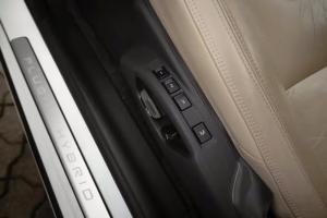 Balts Volvo V60 2013 Jelgava, ar dzinēja tilpumu 2.40 L un nobraukumu 216 tūkst. km par 9900 €, foto 14 vietnē AUTOMOTO.COM.LV