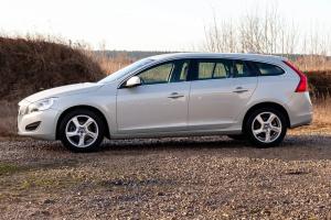 Белый Вольво B60 2013 в Рига, объемом двигателя 1.60 л и пробегом 135 тыс. км за 7995 €, фото 9 на AUTOMOTO.COM.LV