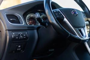 Белый Вольво B60 2013 в Рига, объемом двигателя 1.60 л и пробегом 135 тыс. км за 7995 €, фото 21 на AUTOMOTO.COM.LV