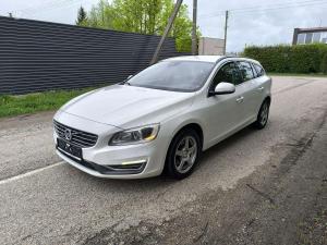 White Volvo V60 2013 in Marijampole, with an engine capacity of 1.56 L and mileage of 296 thousand km for 5000 €, photo  on AUTOMOTO.COM.LV