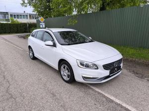 Balts Volvo V60 2013 Marijampole, ar dzinēja tilpumu 1.56 L un nobraukumu 296 tūkst. km par 5000 €, foto 8 vietnē AUTOMOTO.COM.LV