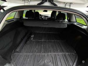 Balts Volvo V60 2013 Marijampole, ar dzinēja tilpumu 1.56 L un nobraukumu 296 tūkst. km par 5000 €, foto 14 vietnē AUTOMOTO.COM.LV