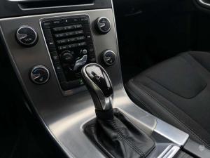 Balts Volvo V60 2013 Marijampole, ar dzinēja tilpumu 1.56 L un nobraukumu 296 tūkst. km par 5000 €, foto 20 vietnē AUTOMOTO.COM.LV