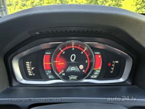White Volvo V60 2013 in Tartu, with an engine capacity of 2.40 L and mileage of 285 thousand km for 9700 €, photo 16 on AUTOMOTO.COM.LV
