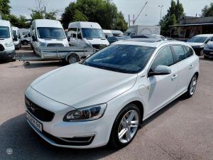 Balts Volvo V60 2013 Klaipėda, ar dzinēja tilpumu 2.40 L un nobraukumu 318 tūkst. km par 6950 €, foto 17 vietnē AUTOMOTO.COM.LV