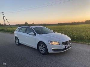 Balts Volvo V60 2013 Kėdainiai, ar dzinēja tilpumu 1.56 L un nobraukumu 422 tūkst. km par 4000 €, foto 7 vietnē AUTOMOTO.COM.LV