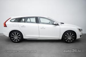 Balts Volvo V60 2013 Tallina, ar dzinēja tilpumu 2.40 L un nobraukumu 281 tūkst. km par 9999 €, foto 7 vietnē AUTOMOTO.COM.LV
