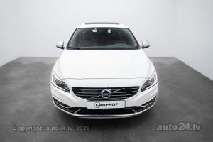 Balts Volvo V60 2013 Tallina, ar dzinēja tilpumu 2.40 L un nobraukumu 281 tūkst. km par 9999 €, foto 3 vietnē AUTOMOTO.COM.LV