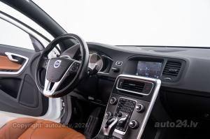 Balts Volvo V60 2013 Tallina, ar dzinēja tilpumu 2.40 L un nobraukumu 281 tūkst. km par 9999 €, foto 22 vietnē AUTOMOTO.COM.LV