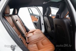 Balts Volvo V60 2013 Tallina, ar dzinēja tilpumu 2.40 L un nobraukumu 281 tūkst. km par 9999 €, foto 19 vietnē AUTOMOTO.COM.LV