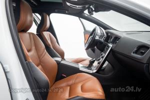Balts Volvo V60 2013 Tallina, ar dzinēja tilpumu 2.40 L un nobraukumu 281 tūkst. km par 9999 €, foto 21 vietnē AUTOMOTO.COM.LV