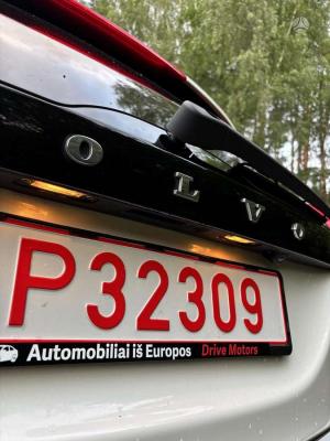 White Volvo V60 2013 in Vilnius, with an engine capacity of 2.40 L and mileage of 254 thousand km for 7600 €, photo 12 on AUTOMOTO.COM.LV
