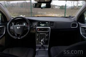Balts Volvo V60 2014 Rīga, ar dzinēja tilpumu 1.60 L un nobraukumu 0 tūkst. km par 4350 €, foto 10 vietnē AUTOMOTO.COM.LV