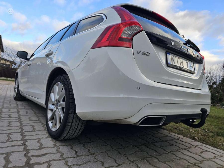 Balts Volvo V60 2014 Kauņa, ar dzinēja tilpumu 1.97 L un nobraukumu 271 tūkst. km par 6150 €, foto 17 vietnē AUTOMOTO.COM.LV