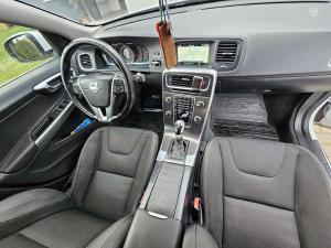 Balts Volvo V60 2014 Kauņa, ar dzinēja tilpumu 1.97 L un nobraukumu 271 tūkst. km par 6150 €, foto 24 vietnē AUTOMOTO.COM.LV