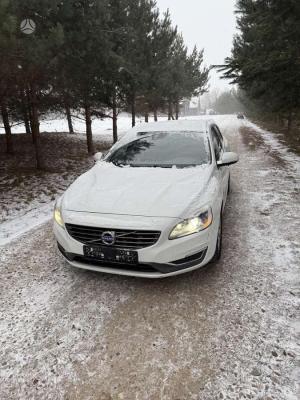 Balts Volvo V60 2014 Marijampole, ar dzinēja tilpumu 1.56 L un nobraukumu 187 tūkst. km par 6500 €, foto  vietnē AUTOMOTO.COM.LV
